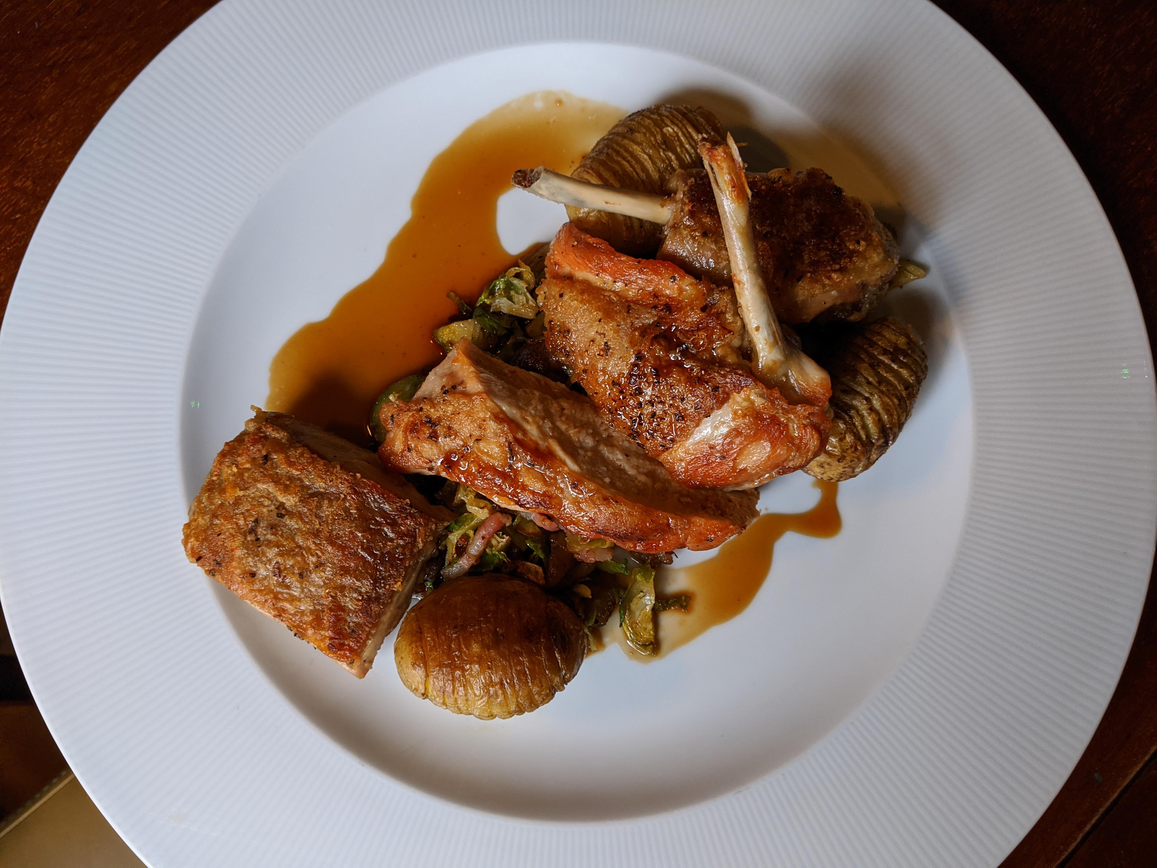 Clubhouse dining | Fritton Lake