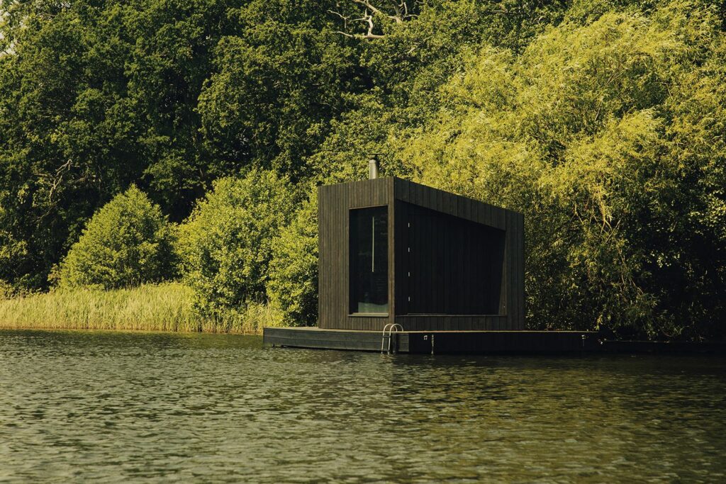 Welcome to Fritton Lake | A private holiday club in Norfolk, East Anglia